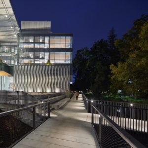 University of Oregon, Knight Campus for Accelerating Scientific Impact ...