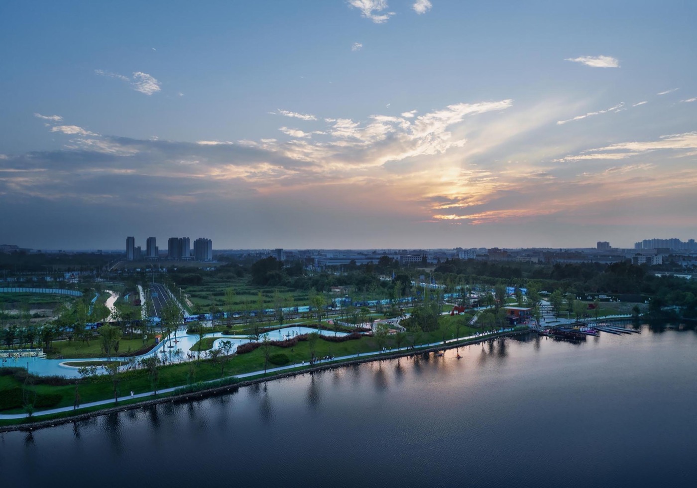 West Lake Park, Chengdu « Landezine International Landscape Award LILA