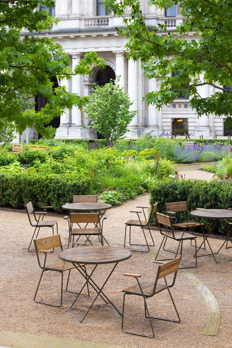 King Charles Street Quad by Gustafson Porter + Bowman « Landezine ...